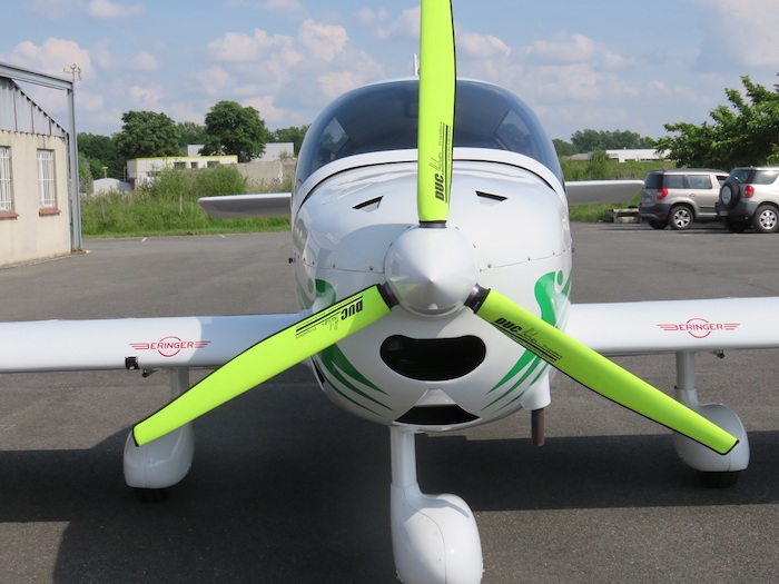 Premier contact avec le DR400 à moteur Rotax 912iS - Aerobuzz
