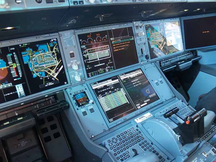 Airbus décroche la double certification de l'A350-1000 en un temps ...