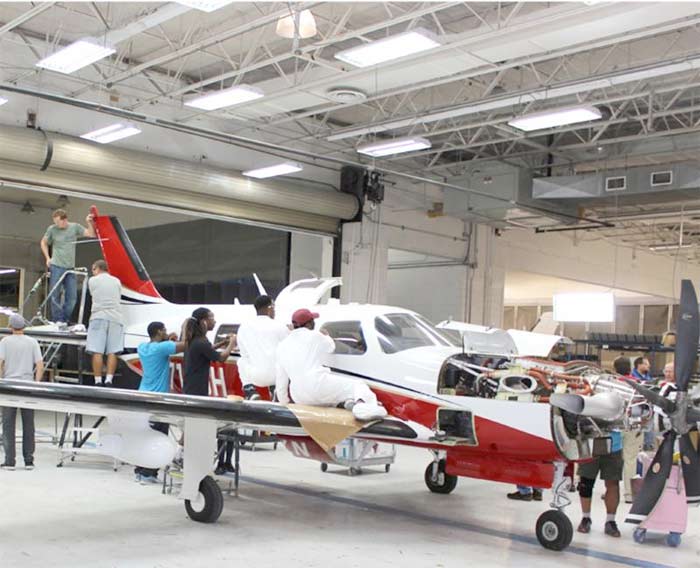 Piper Aircraft renoue avec l'emploi - Aerobuzz