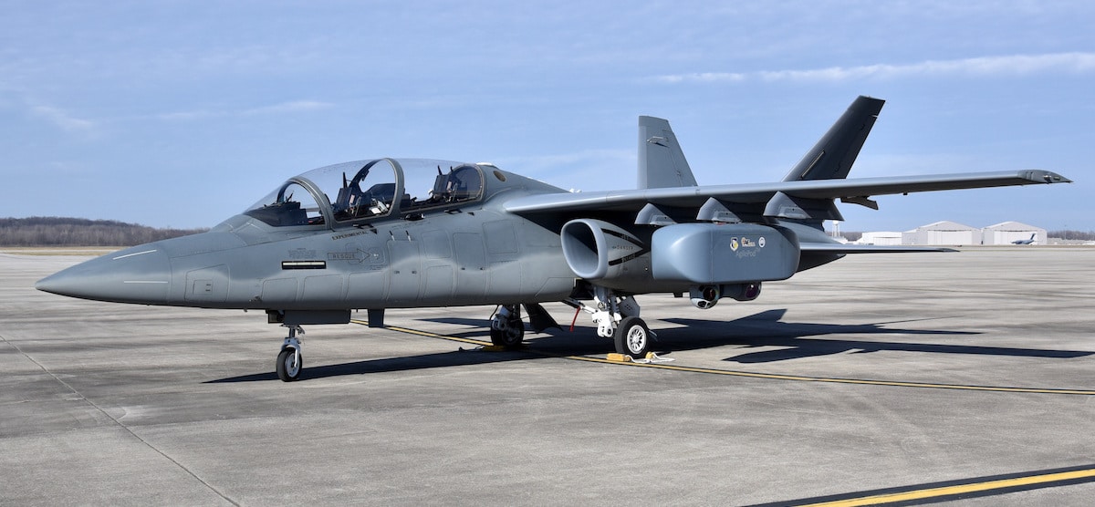 Textron offre la capacité à son avion de combat Scorpion de contrôler ...