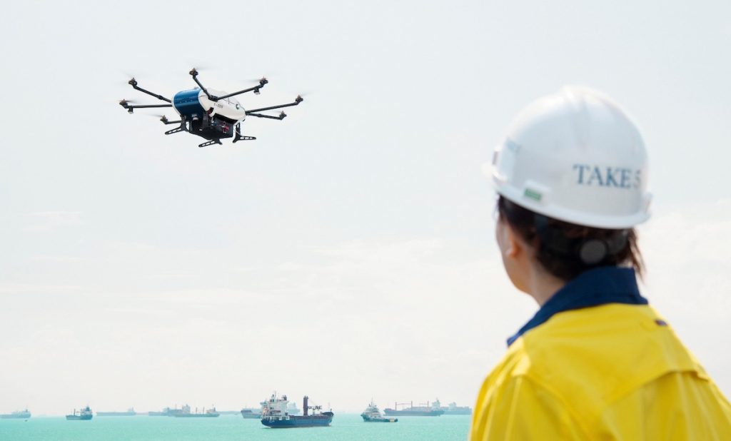 Première livraison en mer pour le drone Skyways d’Airbus - Aerobuzz ...