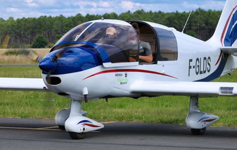 La production du Robin DR400 à moteur Rotax provisoirement entre ...