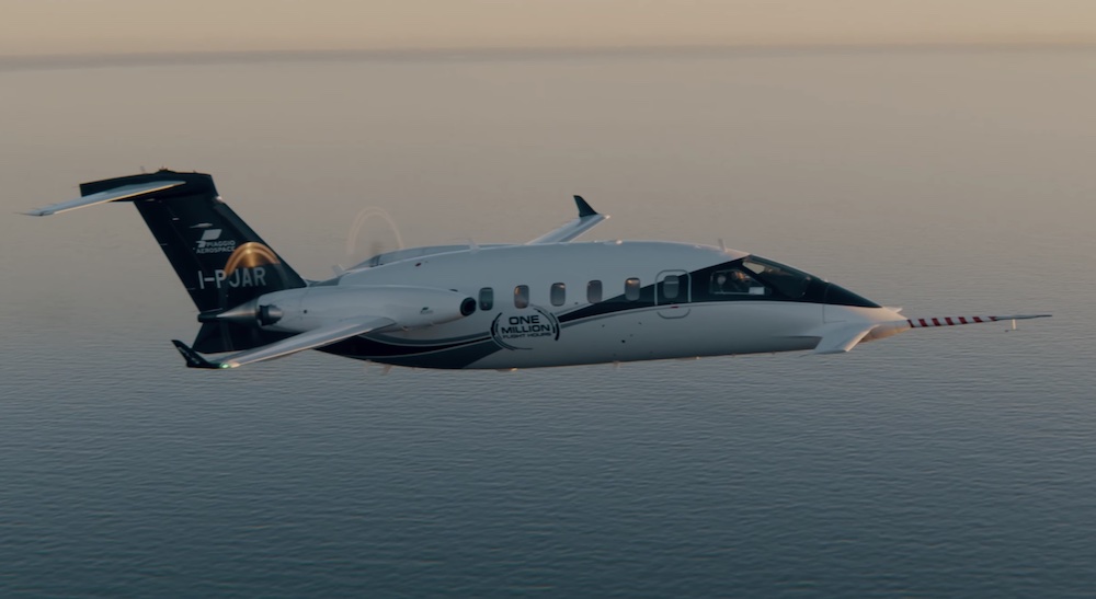 Piaggio fête le million d’heures de vol du P-180 Avanti - Aerobuzz