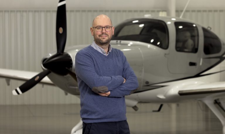 Cirrus Aircraft se dote d’une tête de pont en France - Aerobuzz : Aerobuzz