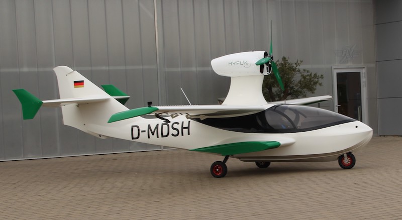 Premier vol électrique de l’hydravion HyFly H167 vers l’hydrogène ...