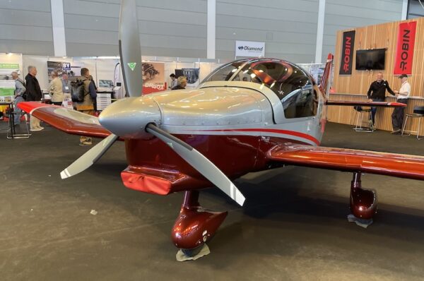 Robin mise sur le Rotax 916 pour relancer le DR400 - Aerobuzz : Aerobuzz